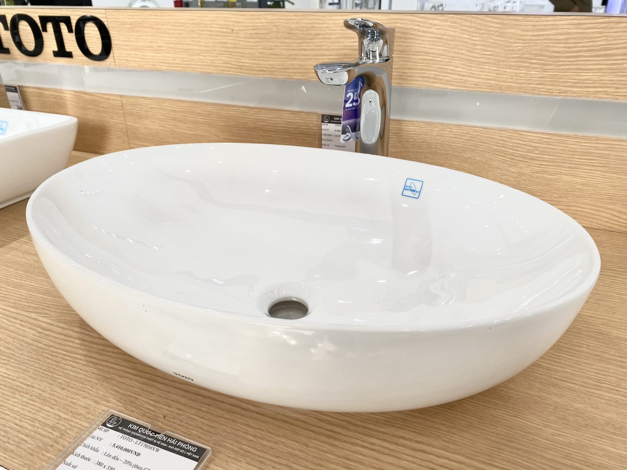 Chậu Rửa Mặt TOTO LT1705#XW Đặt Bàn